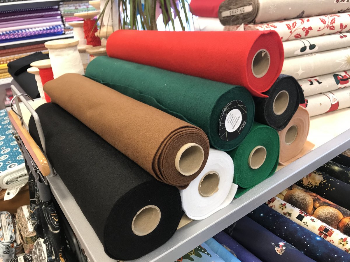 Filt, brun ensfarvet - Filt - DIN STOFBUTIK